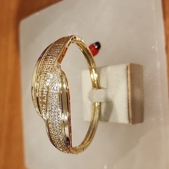 Jewelry | Vintage Gold Dainty Bangle | Poshmark